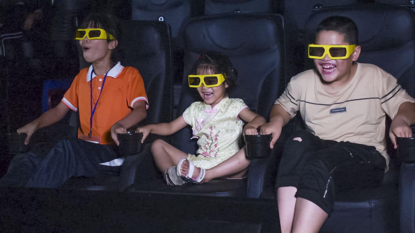 5D Cinema Showroom Build Successfully | Owatch™