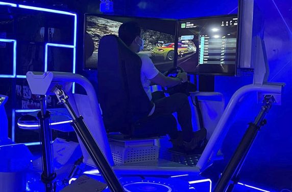 Driving Simulator 3-Screen+6-Dof Motion Machine | Owatch™